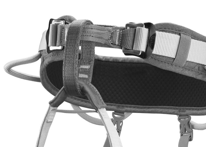 Petzl Varovalni pas za alpinistično plezanje Petzl CORAX